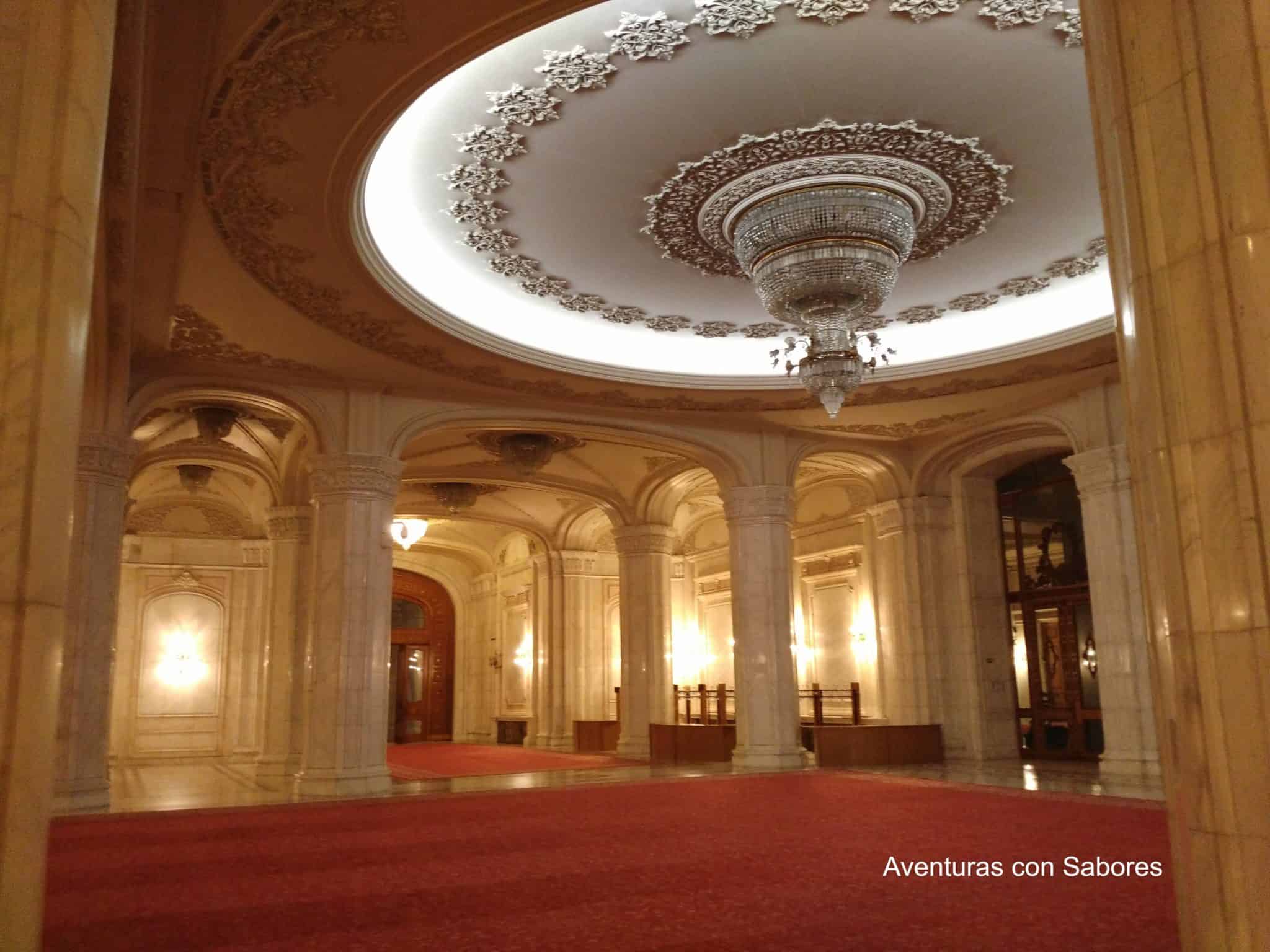 Palacio del Parlamento Rumano - Aventuras con Sabores